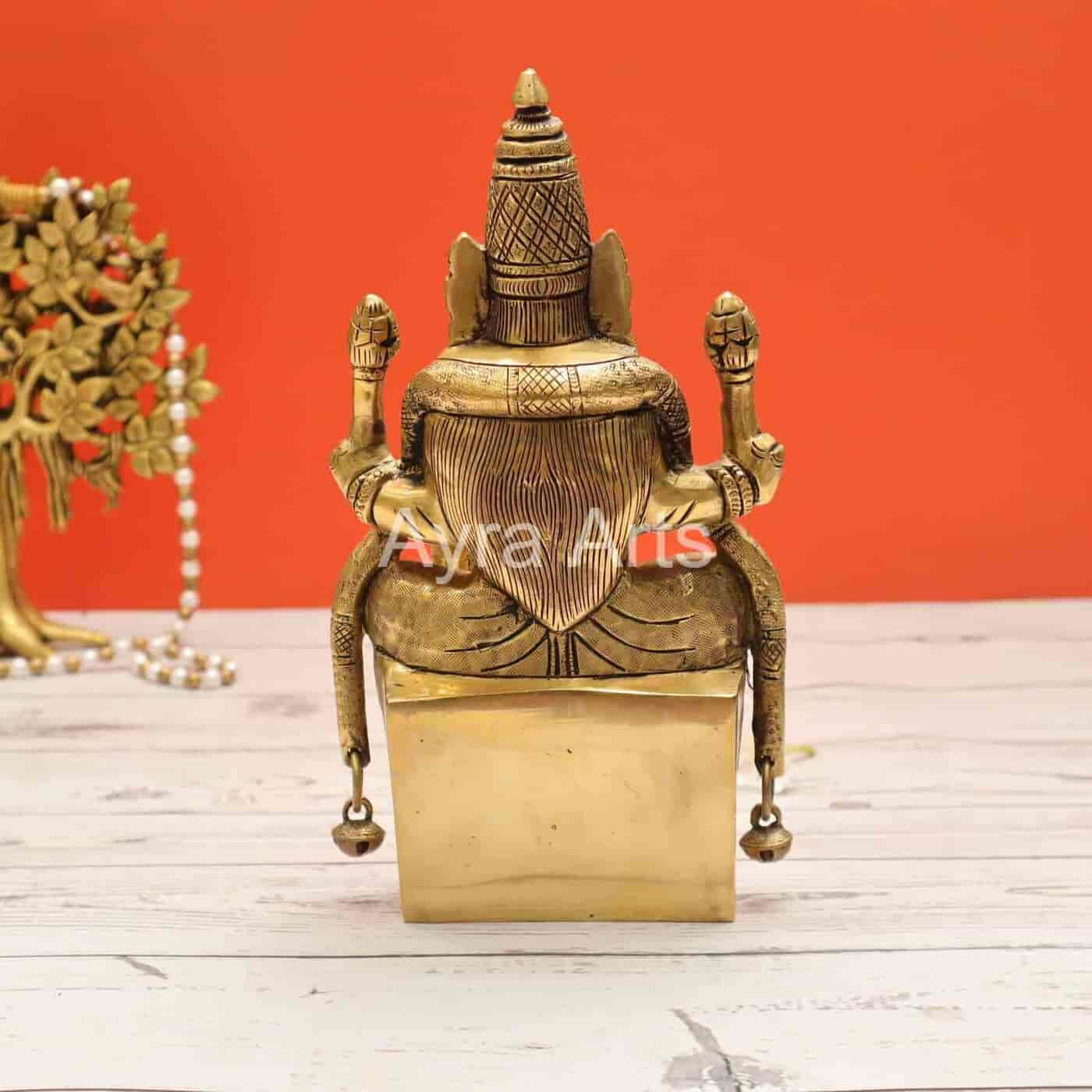 Alamelu Mangapuram Goddess Padmavati in Brass - 9 Inch Height