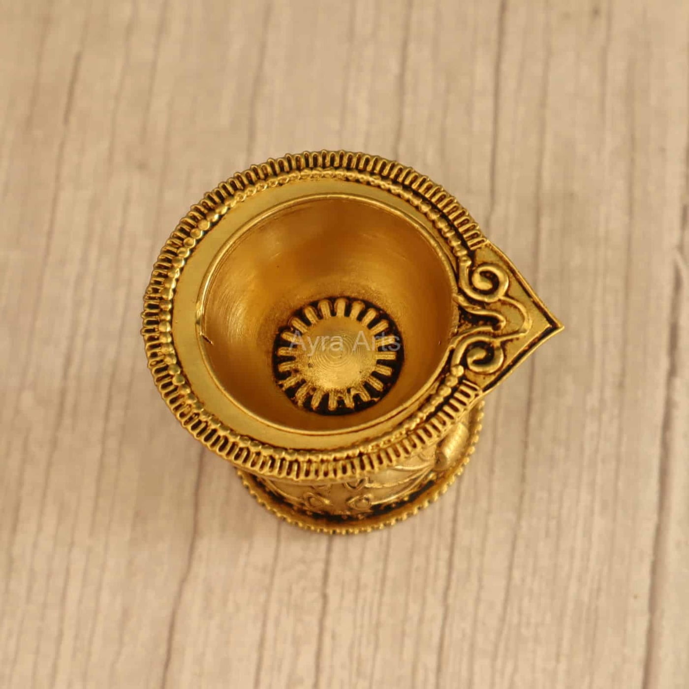 Premium Light Weight Small Diya for Pooja in Brass - 1.5 Inch Height